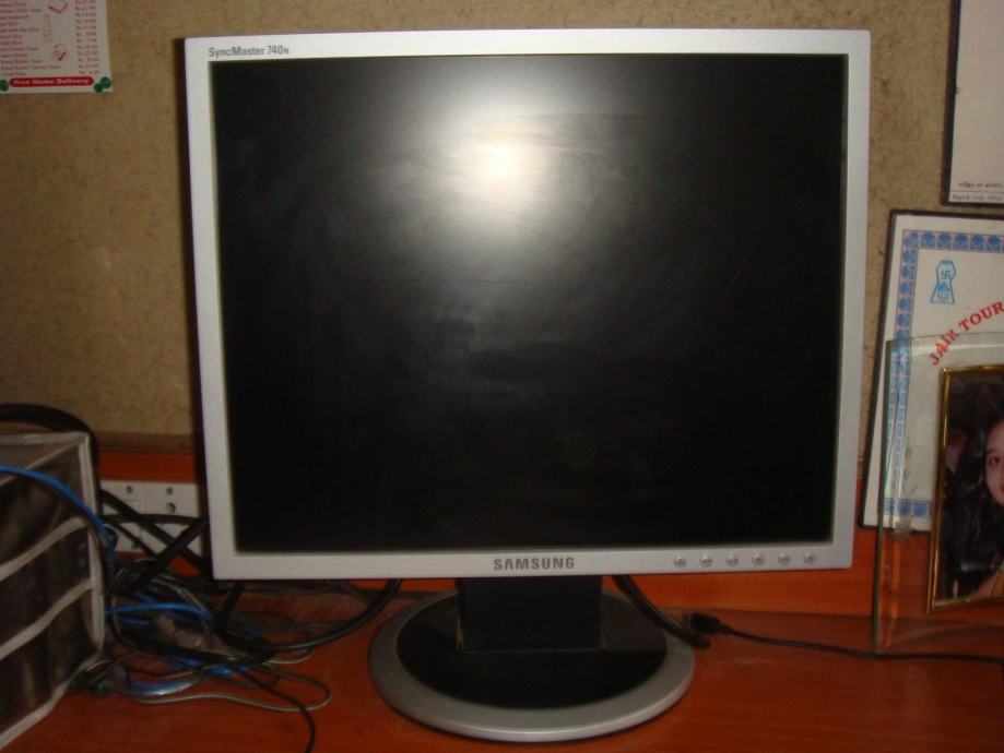 Monitor Samsung SyncMaster 740N