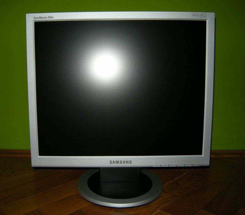Monitor Samsung SyncMaster 920N - LCD monitor - 19 ispravan