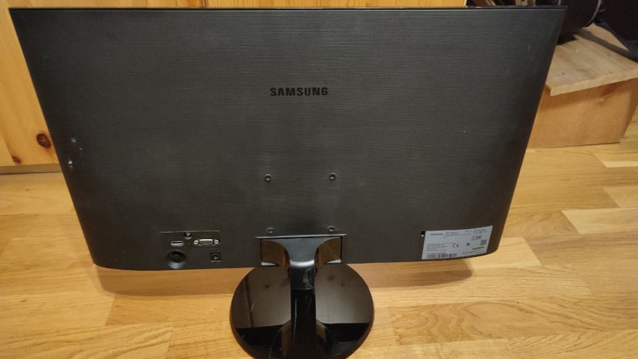 Poklanjam neispravne monitore: Samsung S27D590P 27 i S24F350FHU 24