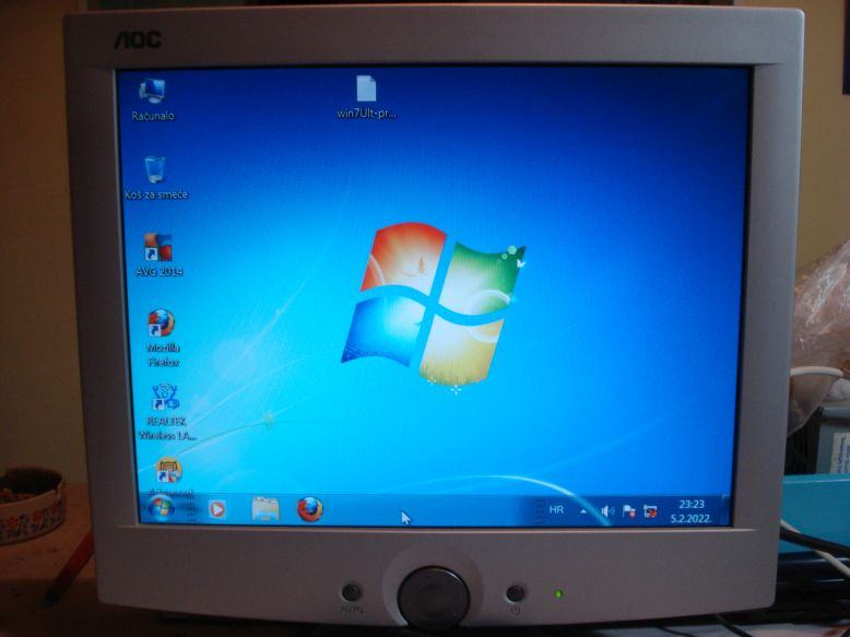 Retro LCD monitori 4:3