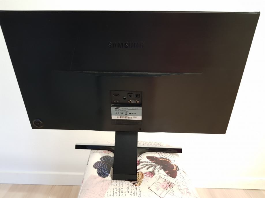 Samsung 27 S27D590P LED-PLS monitor sa dodacima