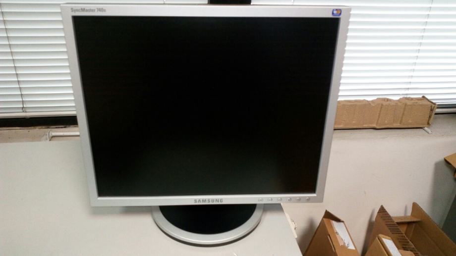 SAMSUNG Syncmaster 740b 17 LCD monitor