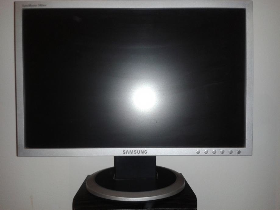 Samsung SyncMaster 940NW - 19