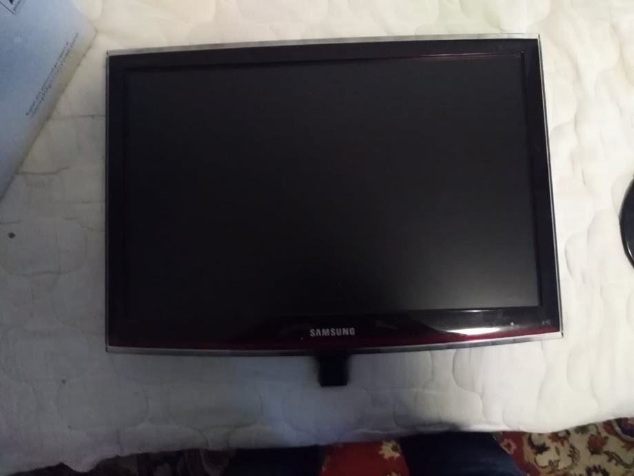 Samsung SyncMaster T220 22 HD Monitor