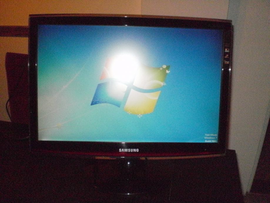 Samsung SyncMaster T220 lcd monitor