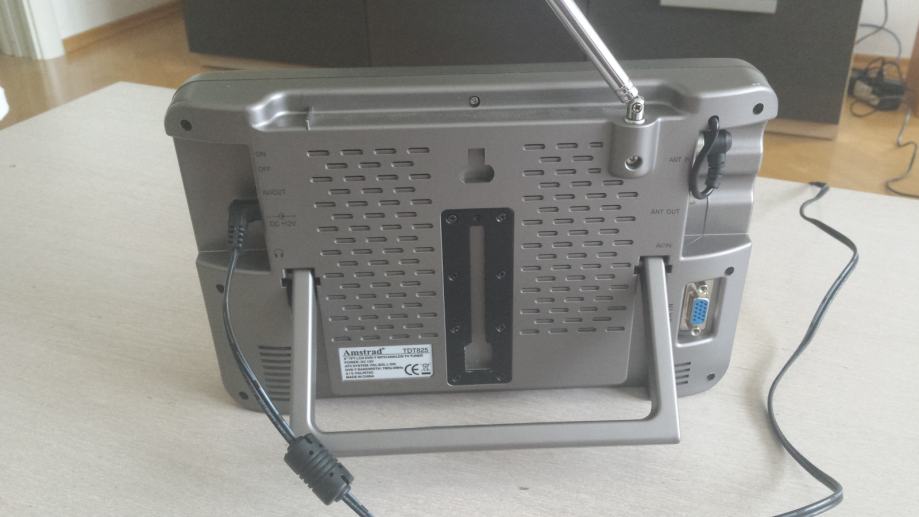 Amstrad 8 TFT LCD DVB-T Portable TV