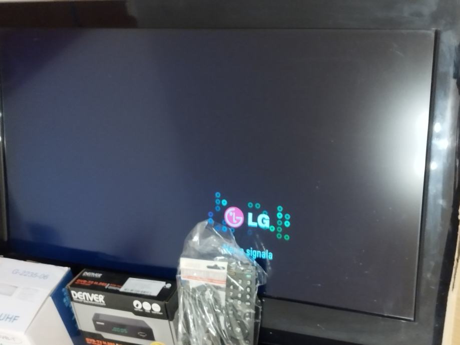 LCD TV LG - 32LD320 80cm DVB-T + gratis...