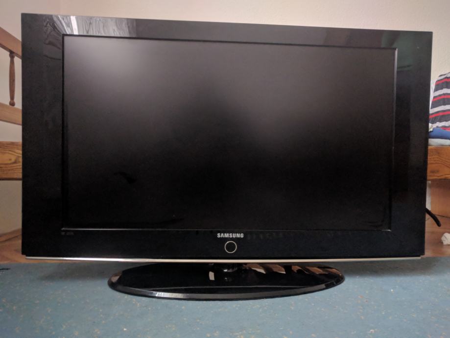 LCD TV SAMSUNG, 37 (97cm), NEISPRAVAN