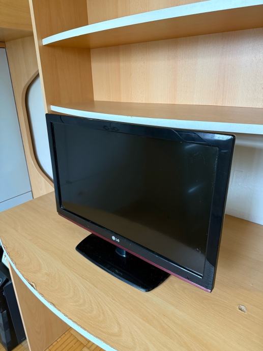 LG LCD TV – 22 inča (55 cm)