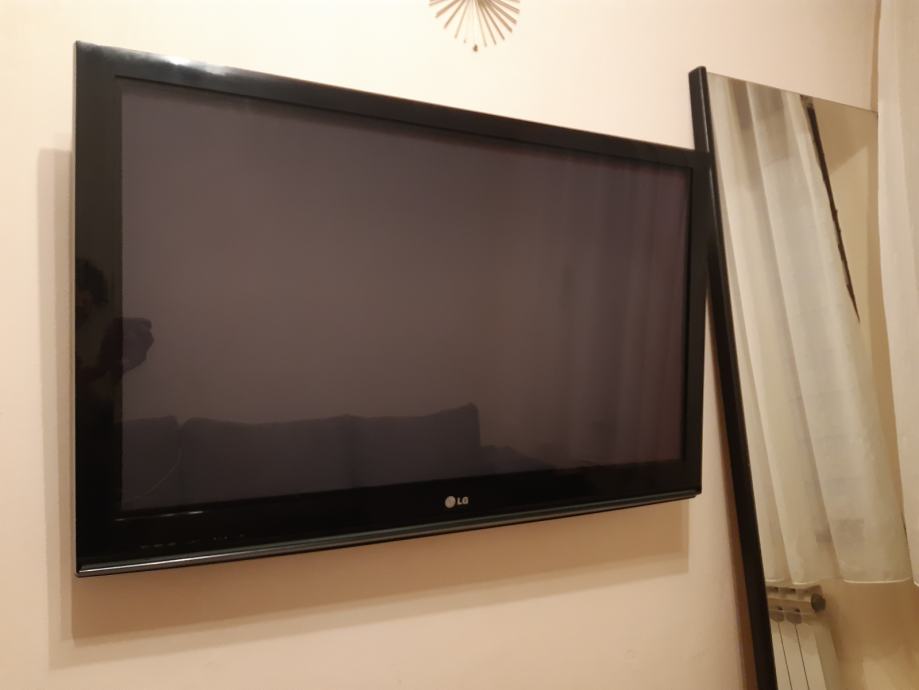 LG televizor - 108 ekran -ispravan