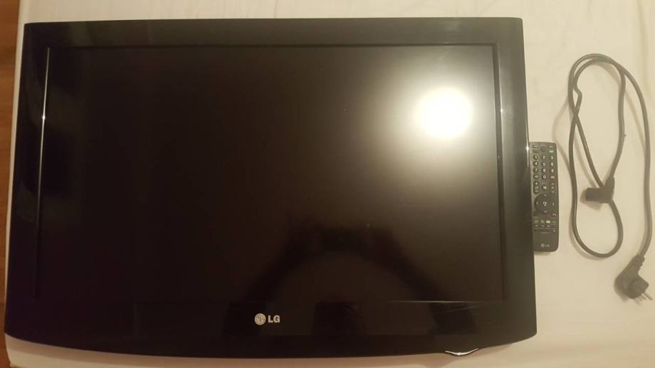 LG televizor LCD 32LD320