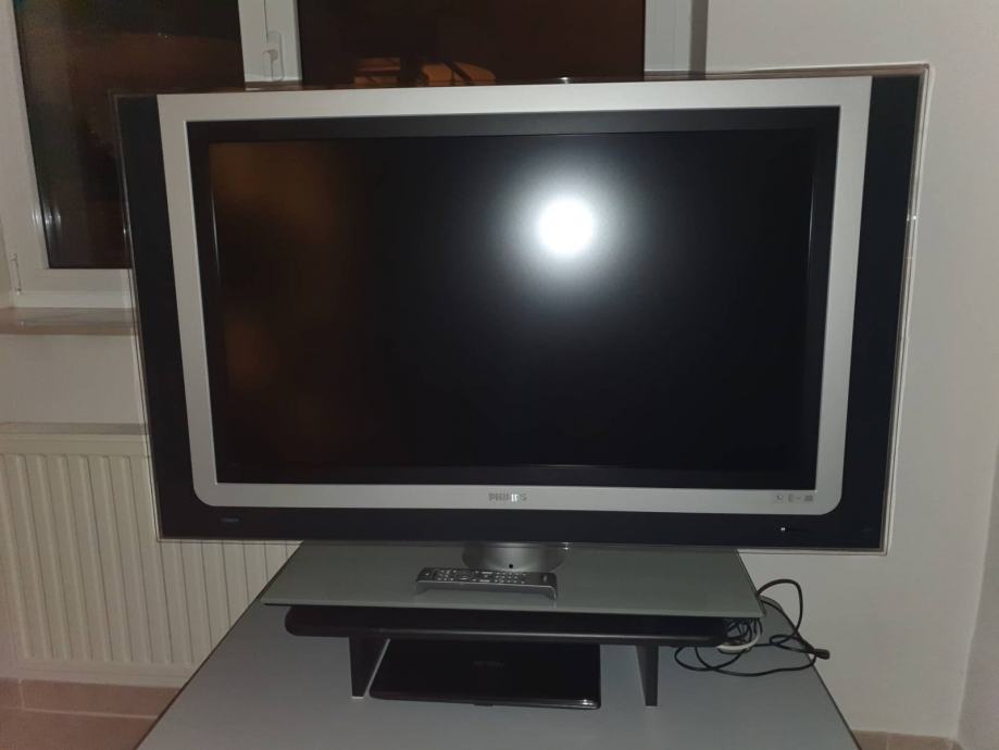 Philips Cineos widescreen flat TV with Pixel Plus 2 HD and Ambilight 2