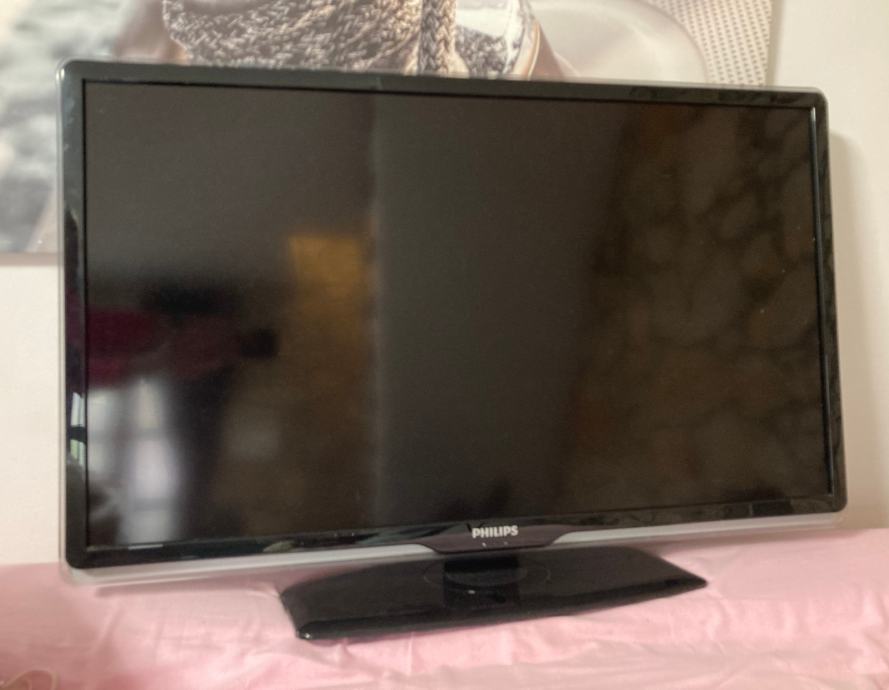 Poklanjam Philips televizor
