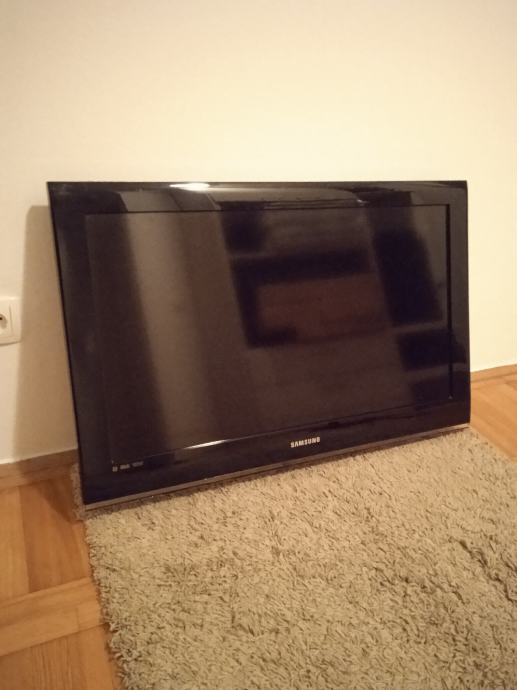 Prodaje se SAMSUNG® LED TV - LE32B530P7W