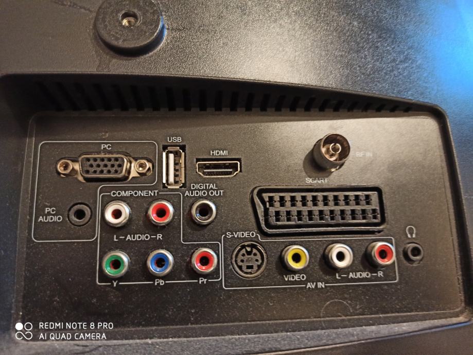 Quadro 55cm - neispravan zvučnik