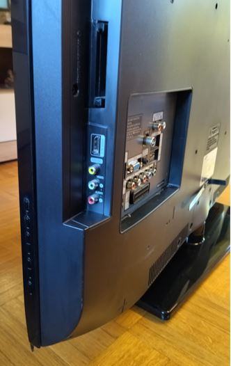 SAMSUNG 32 HD 1080p LCD TV - LE32B530P7W