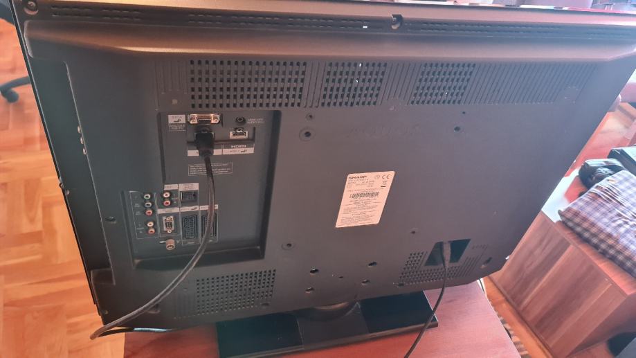 SHARP LCD TV 80cm