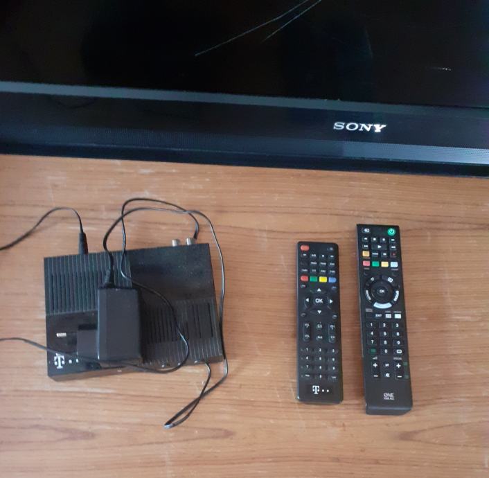 Televizor Sony KDL-40S4000