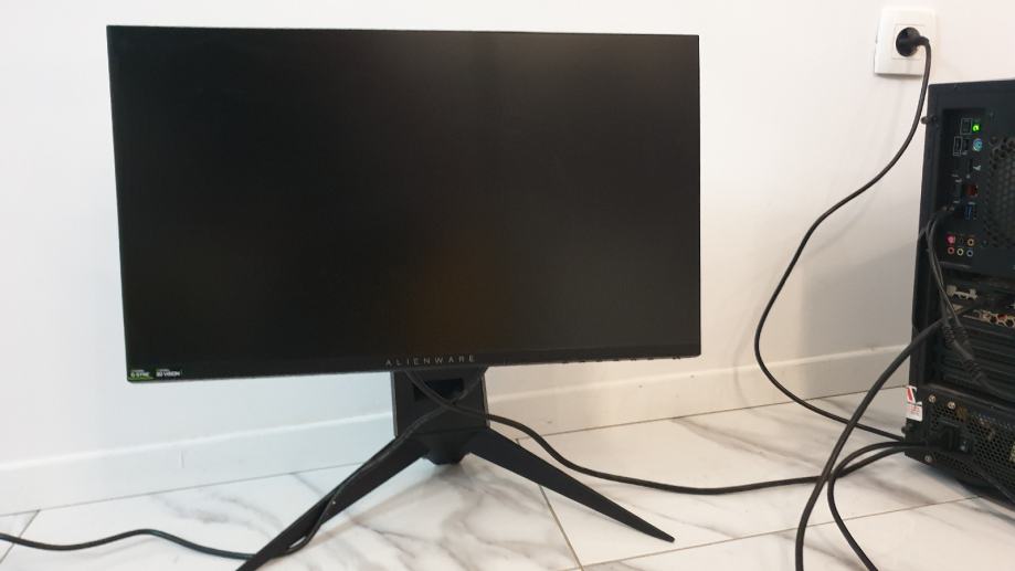 Alienware 25 gaming monitor aw2518h Nvidia g-sync 240hz refresh 1ms