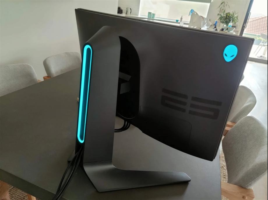 Gaming Monitor Alienware 25 AW2521H, IPS, 360Hz *KAO NOVO!*