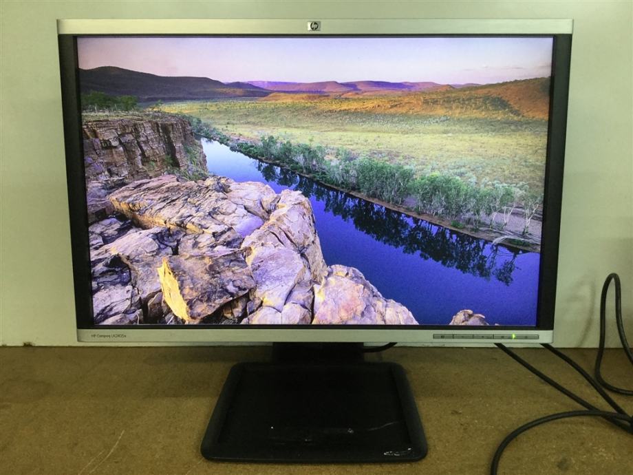 HP Compaq LA2405x 24 LED Widescreen VGA, DVI-D, DisplayPort, USB, 5ms