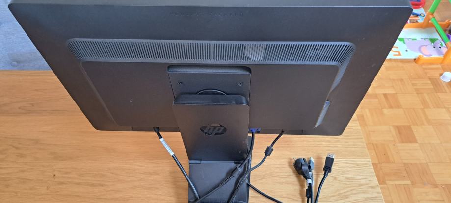 HP EliteDisplay E241i 24 FullHD monitor