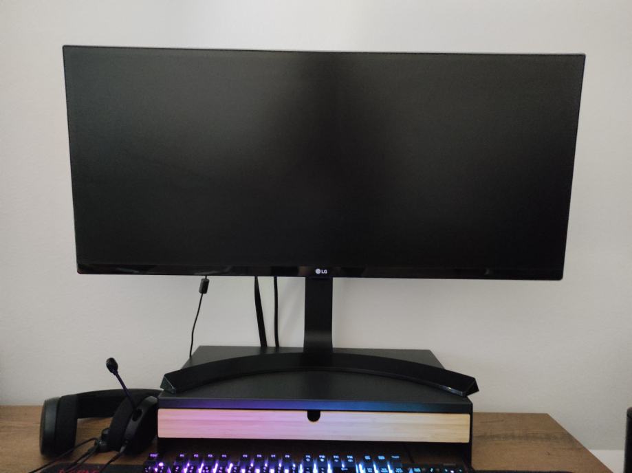 LG 34UM68-P 34-inch 21:9 UltraWide IPS Led monitor