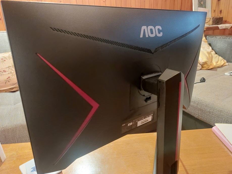 Monitor AOC 24, 144hz, 1920X1080p