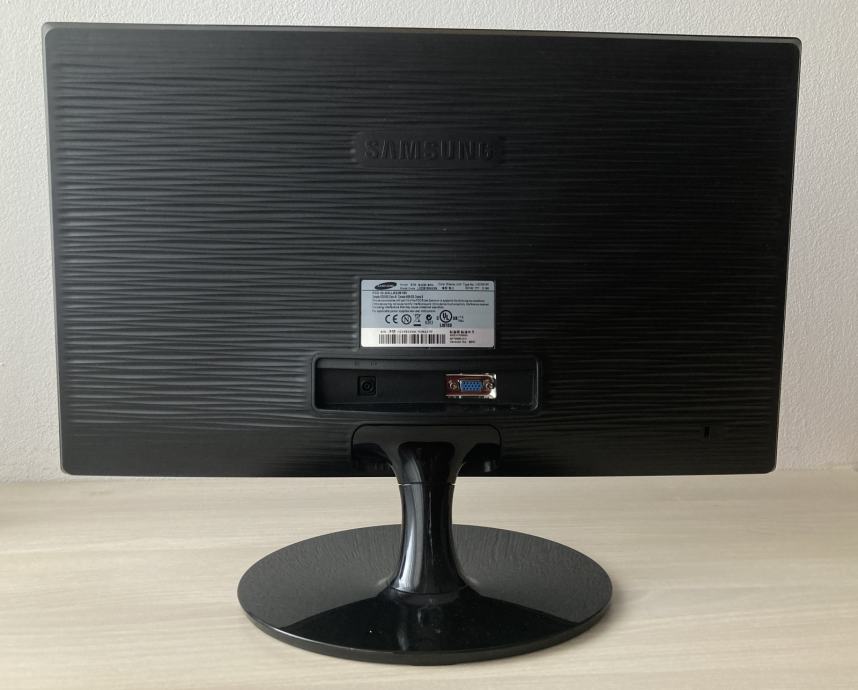 MONITOR SAMSUNG S22B150N - HITNO!!