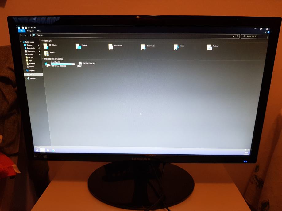 Monitor SAMSUNG SyncMaster S22B150, POTPUNO ISPRAVAN