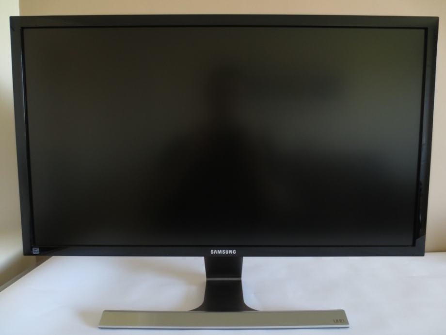 Samsung U28E590 28 4K Monitor - 3840 x 2160