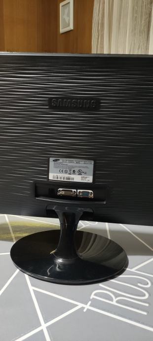 Samsung LED Monitor 1920x1080p SyncMaster S24B300 60Hz 24 inča DVI