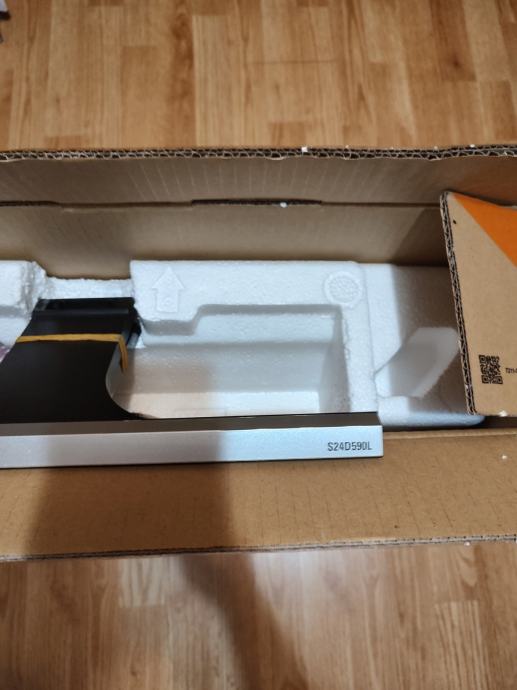 Samsung S24D590L monitor prodajem