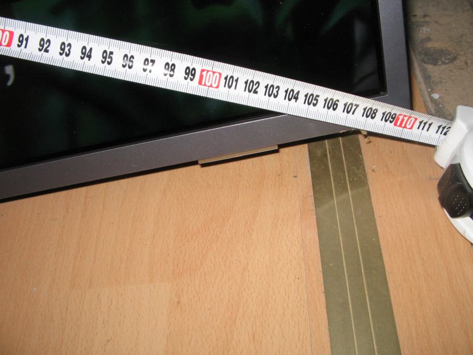 LED PHILIPS TV 43 INCH OSTECEN RAZBIJEN EKRAN