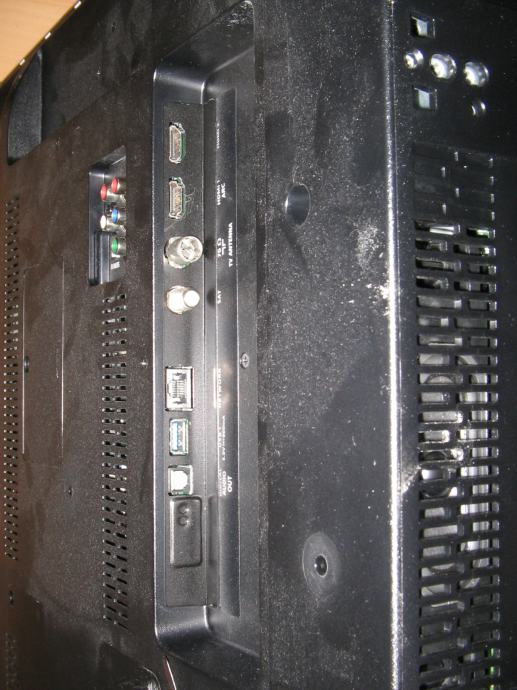 LED PHILIPS TV 43 INCH OSTECEN RAZBIJEN EKRAN