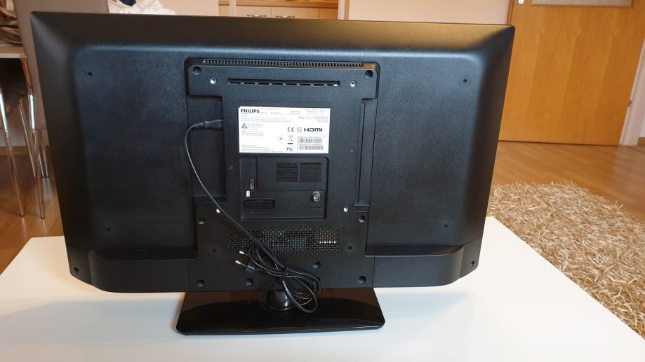 LED TV PHILIPS 32 INCA..EKRAN 82 CM
