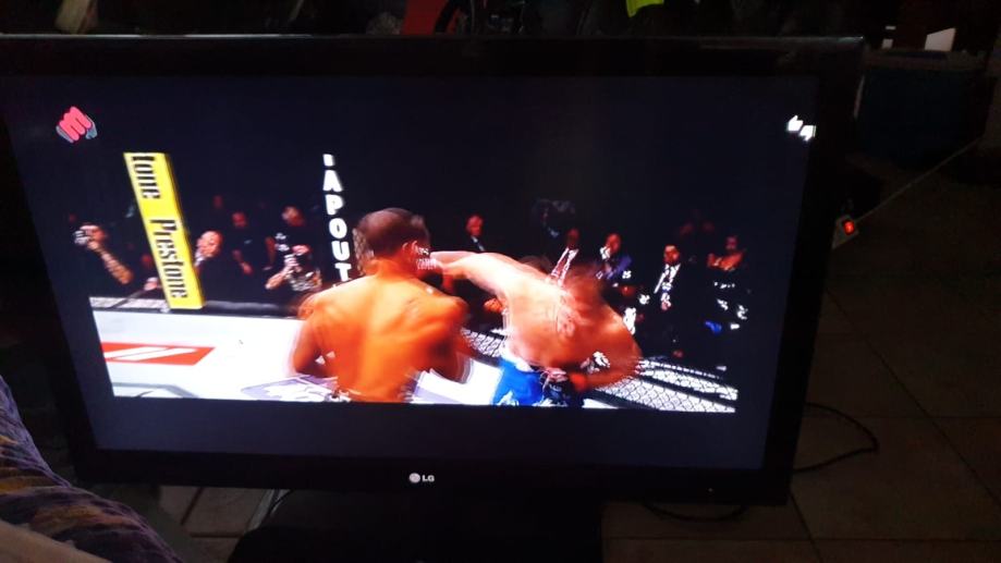 LG 42LE5500 TV 120HZ LED/LCD