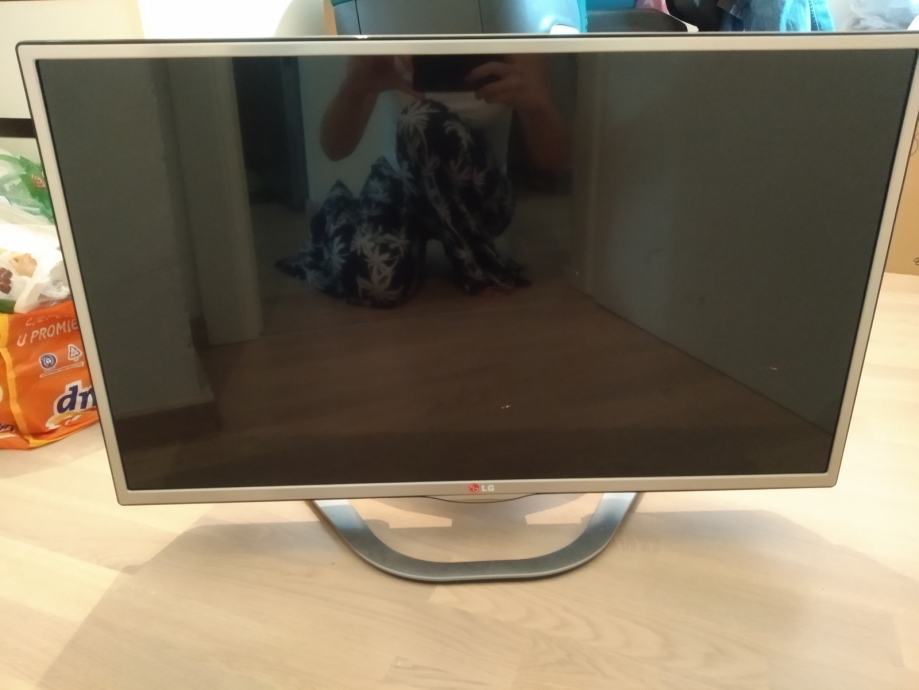 LG, LED 3D TV model LG 32LA6130