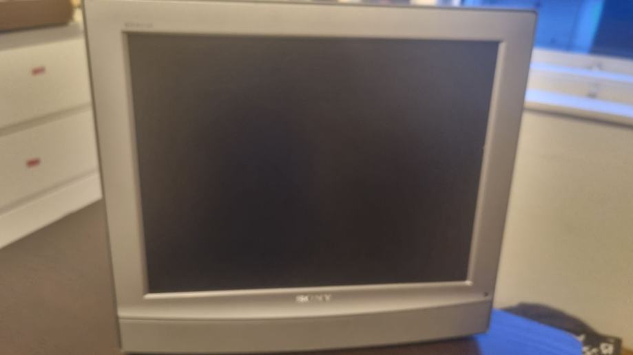 SONY BRAVIA KDL 20G2000