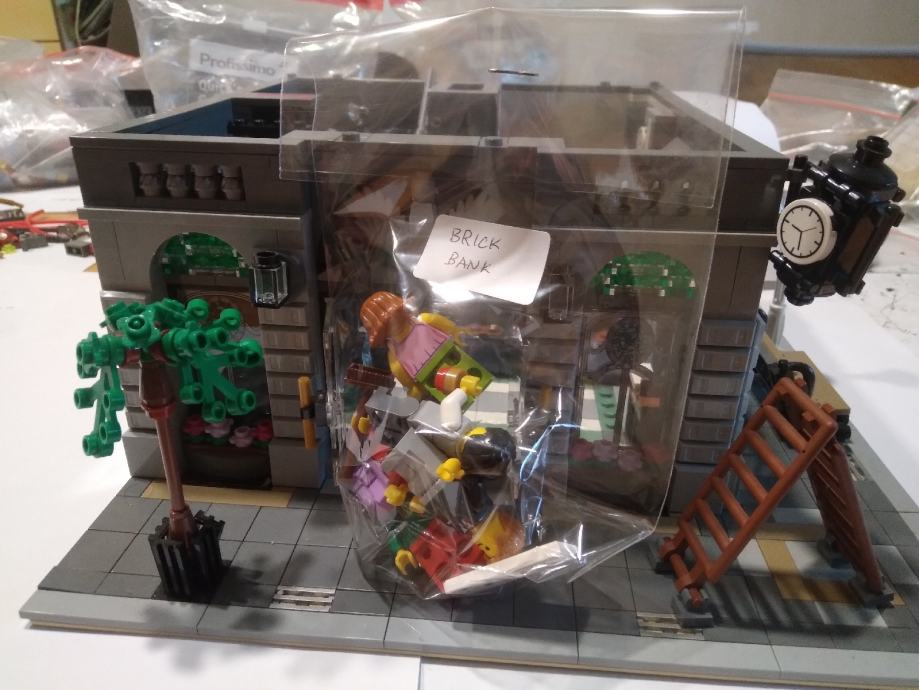 lego 10251 brickbank rabljeno
