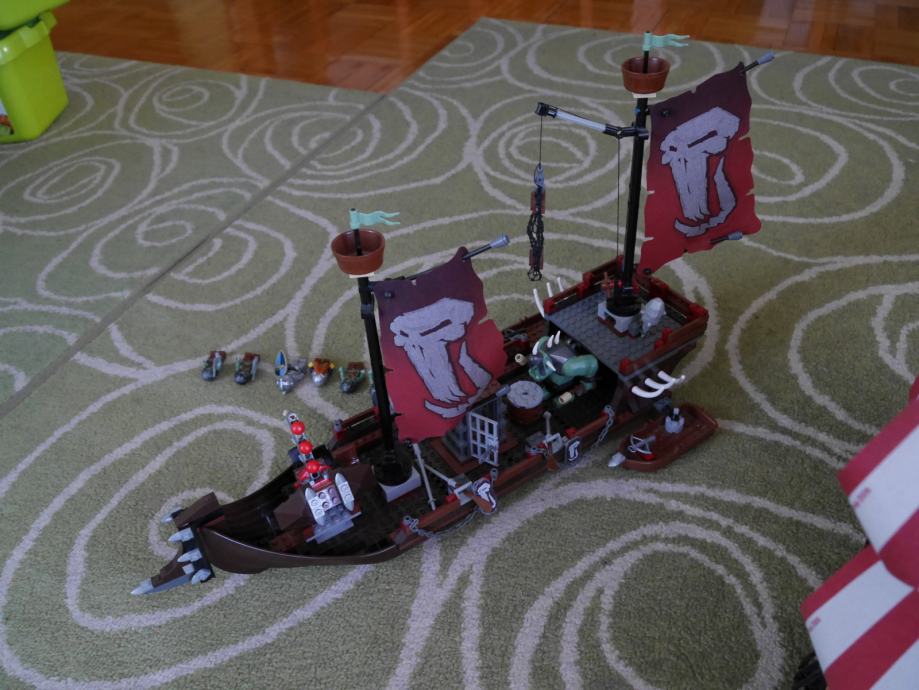 Lego 7048 Troll Warship