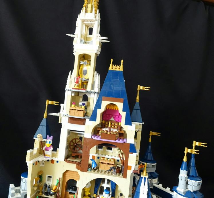 Lego 71040 Disney dvorac (preko 4000 dijelova)