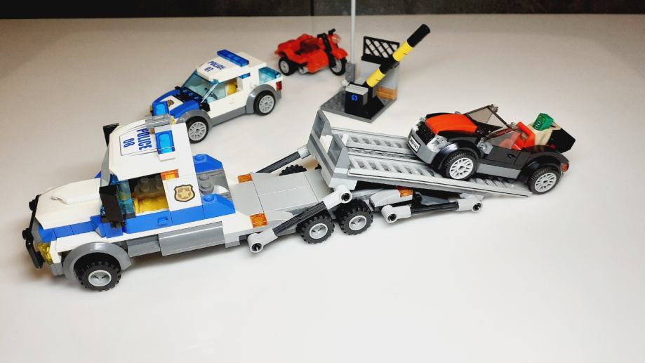 Lego City 60143 Krađa Prijevoznika Automobila