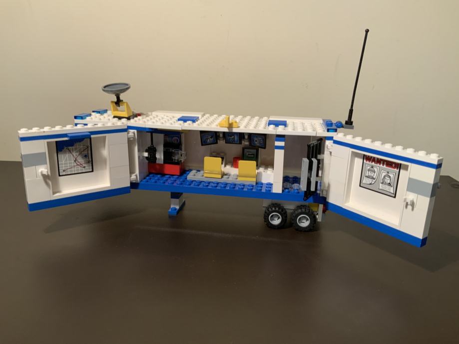 LEGO City Mobile Police Unit ( 60044 )