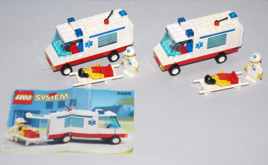 Lego Classic Town set 6666 Ambulance