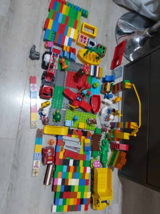 Lego Duplo 334 komada