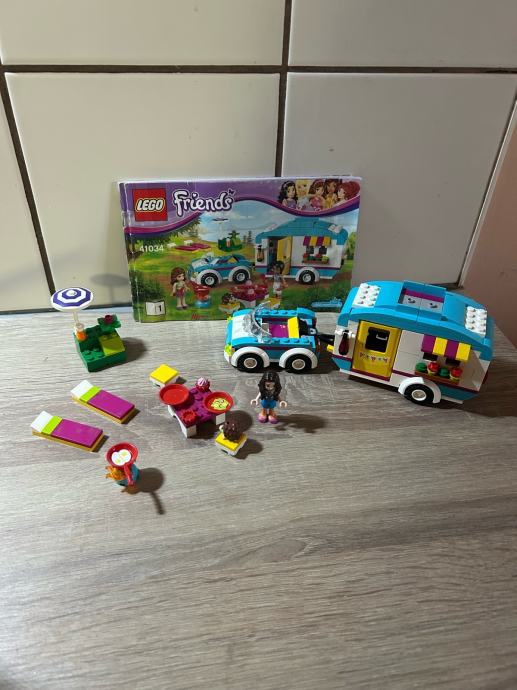 Lego friends caravan