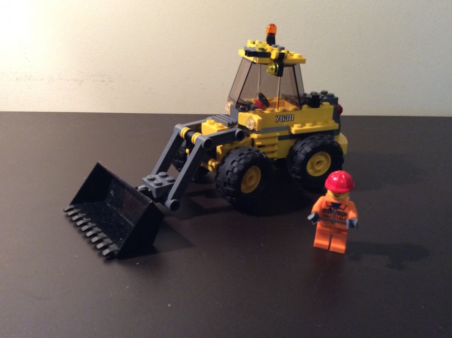 LEGO, Front-End Loader ( set 7630 )