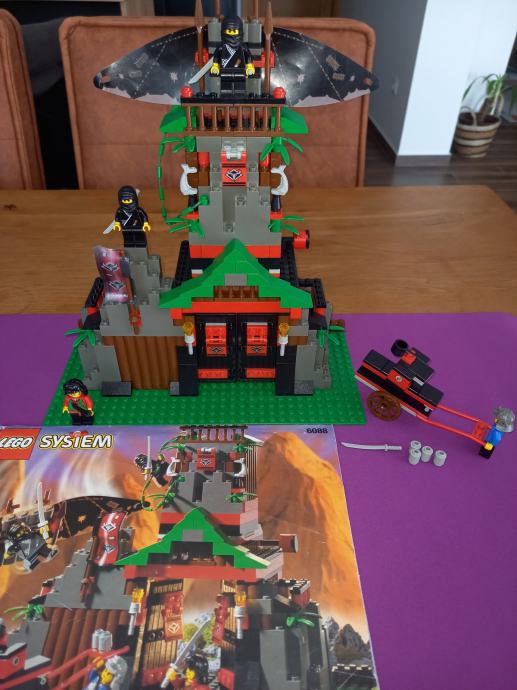 LEGO Ninja Robbers Retreat 6088