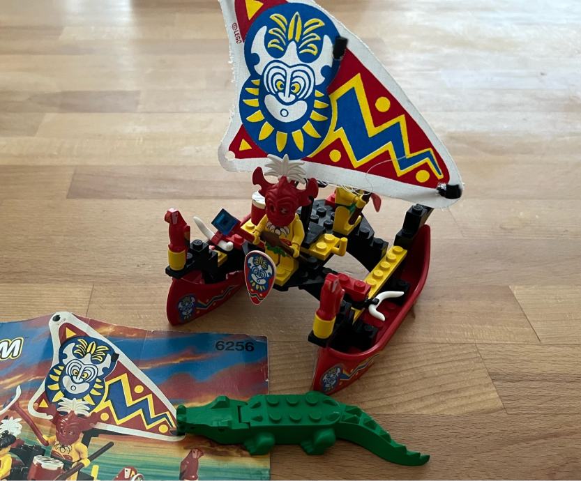 Lego pirate Islanders vintage set